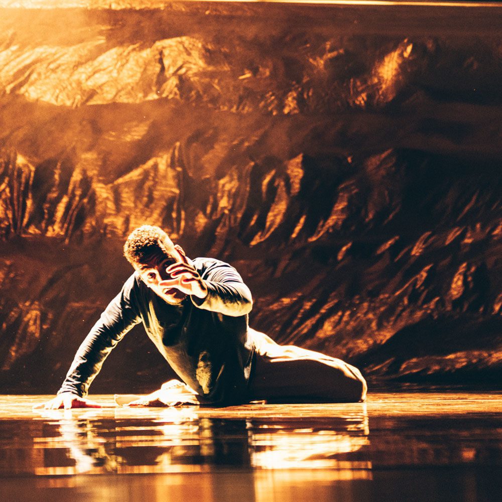 SOL INVICTUS - Color My Geneva